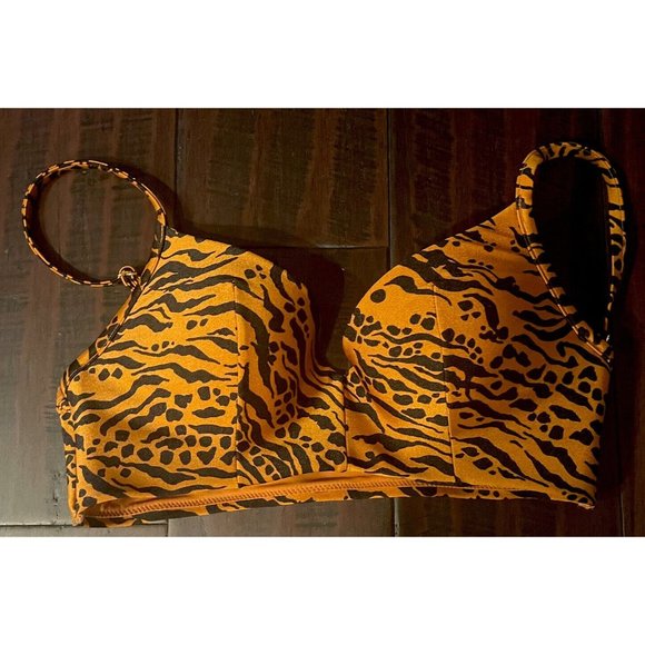 H&M | Tops | Hm Bralette Womens 4 Crop Top Animal Print Tiger Cat ...